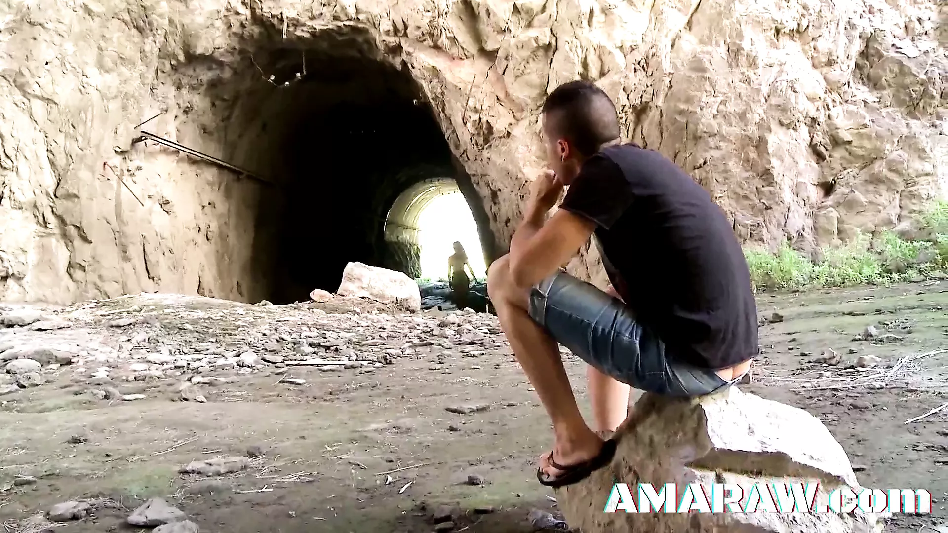 Une black avec un gros cul noe se fait baiser la chatte | xHamster