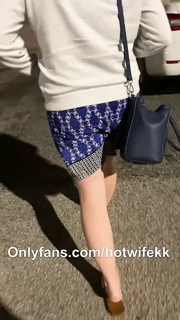 陌生人在当地的寻欢洞里被马虎秒内射 Xhamster