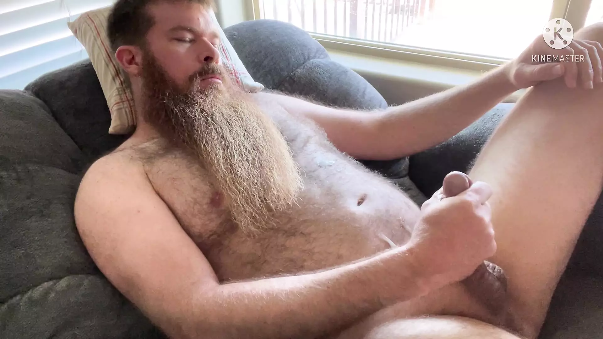 Toys: Gay Hairy Amateur Porn feat. Dadsbod78 | xHamster