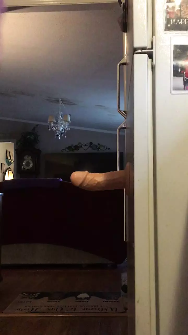 Grote dildo in de kont van icumoveru | xHamster