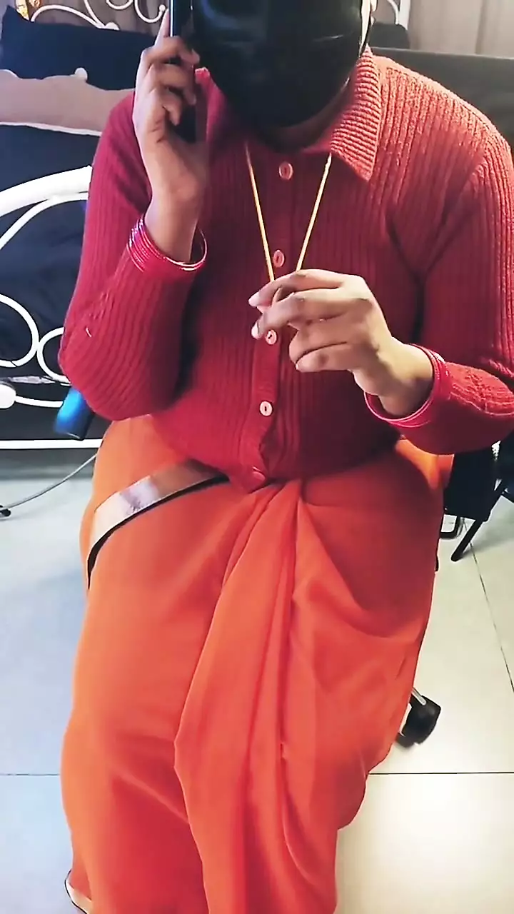 Tamil Thambi Kattayapaduthi Akka Mulai Pundai Parkuran Role Play Amateur Porn Xhamster