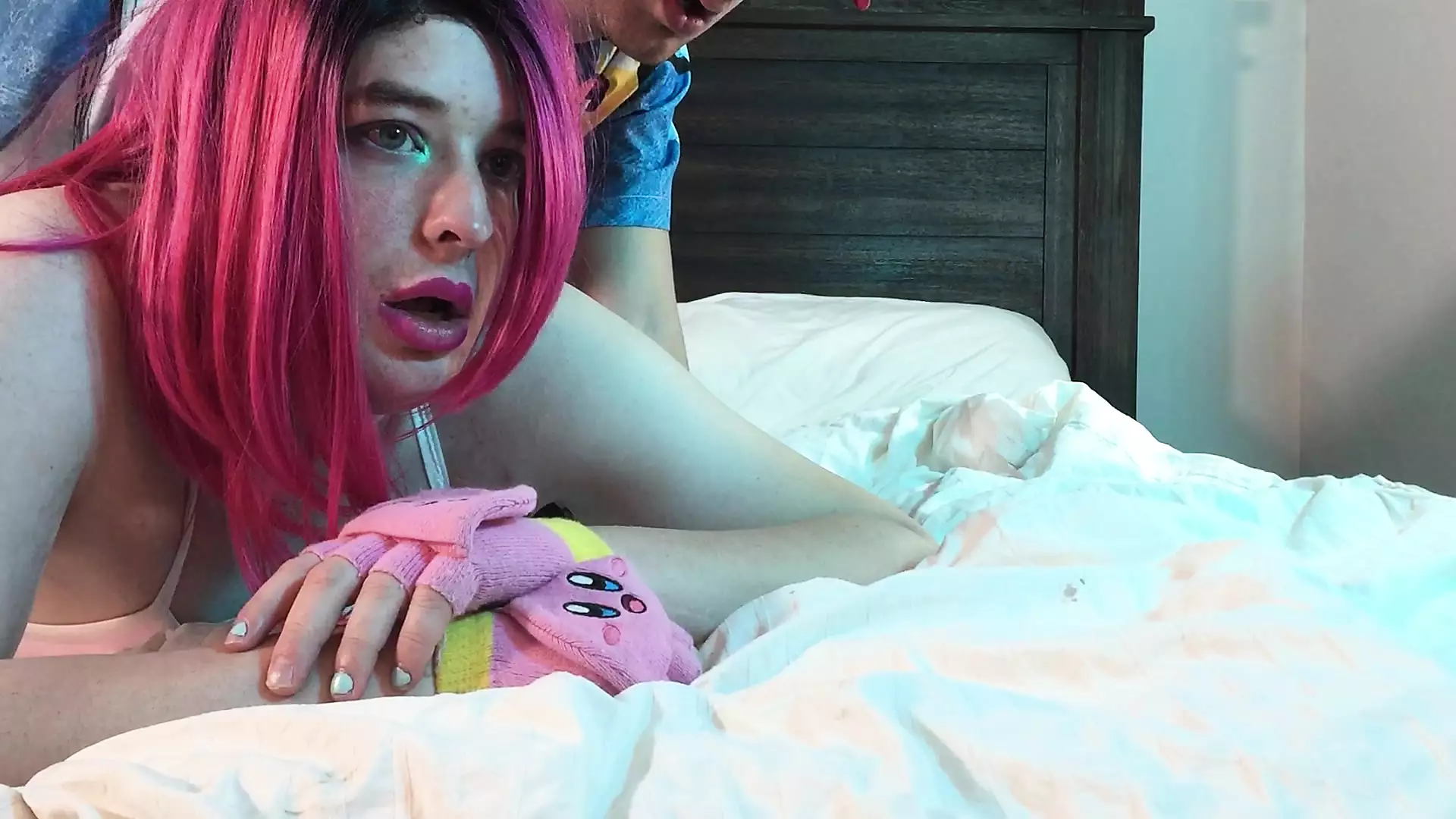 Kunstenaar neukt sexy transvrouw in kuisheid | xHamster