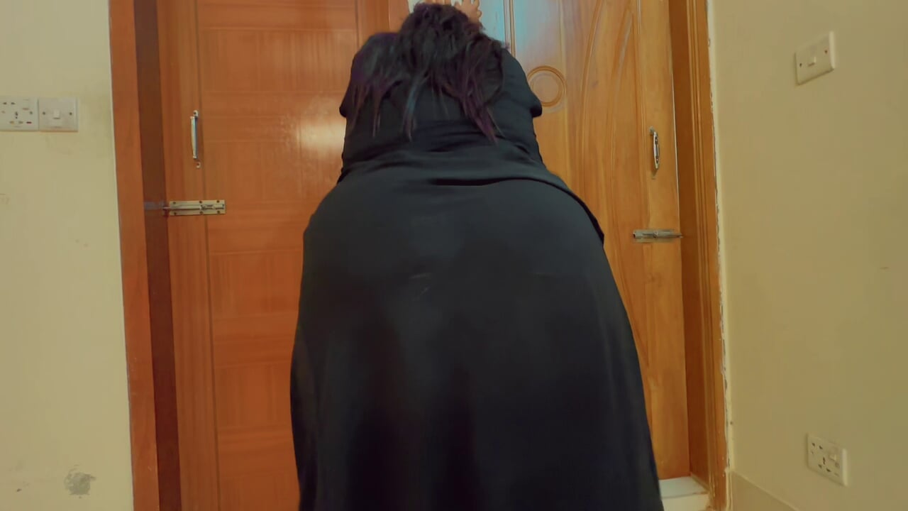 Huge Hanging Fat Boobs And Big Ass Arab Hot Aunty Want Fuck From Neighbor