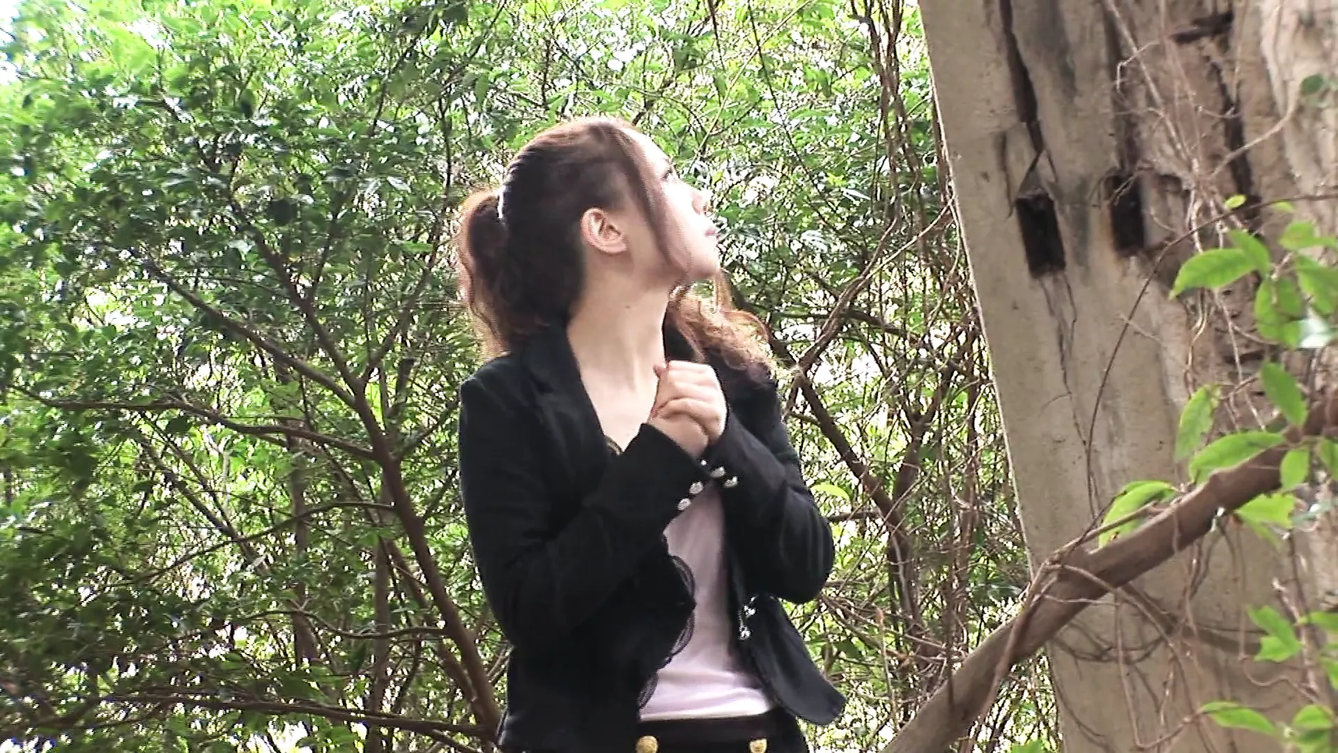 Video Taken From A Sex Member Who Met With A 19 Yo Idol Who Is Currently Active In A Well Known