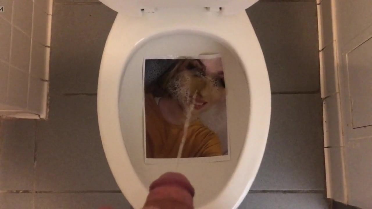 Mon Premier Hommage En Pipi Xhamster 1758