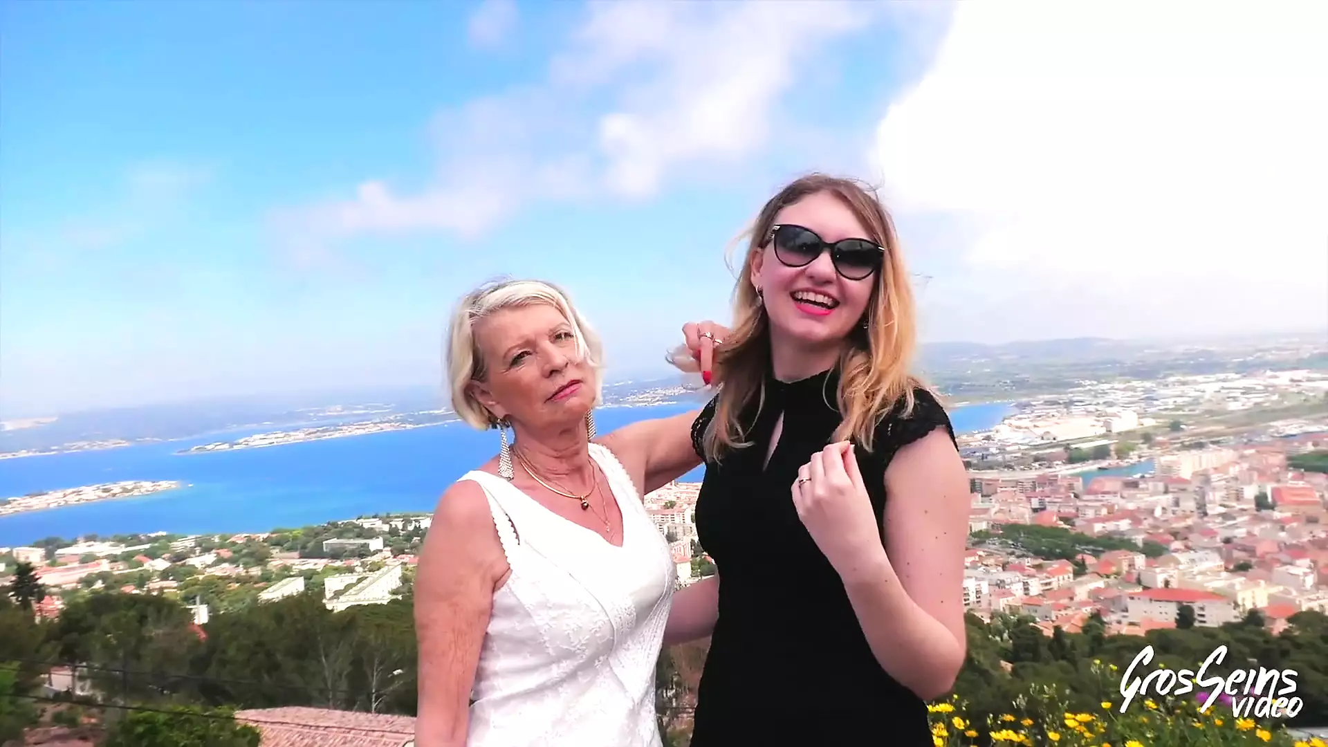 Sexe tabou à la maison avec une mamie - une vieille mamie coquine prend une jeune bite | xHamster