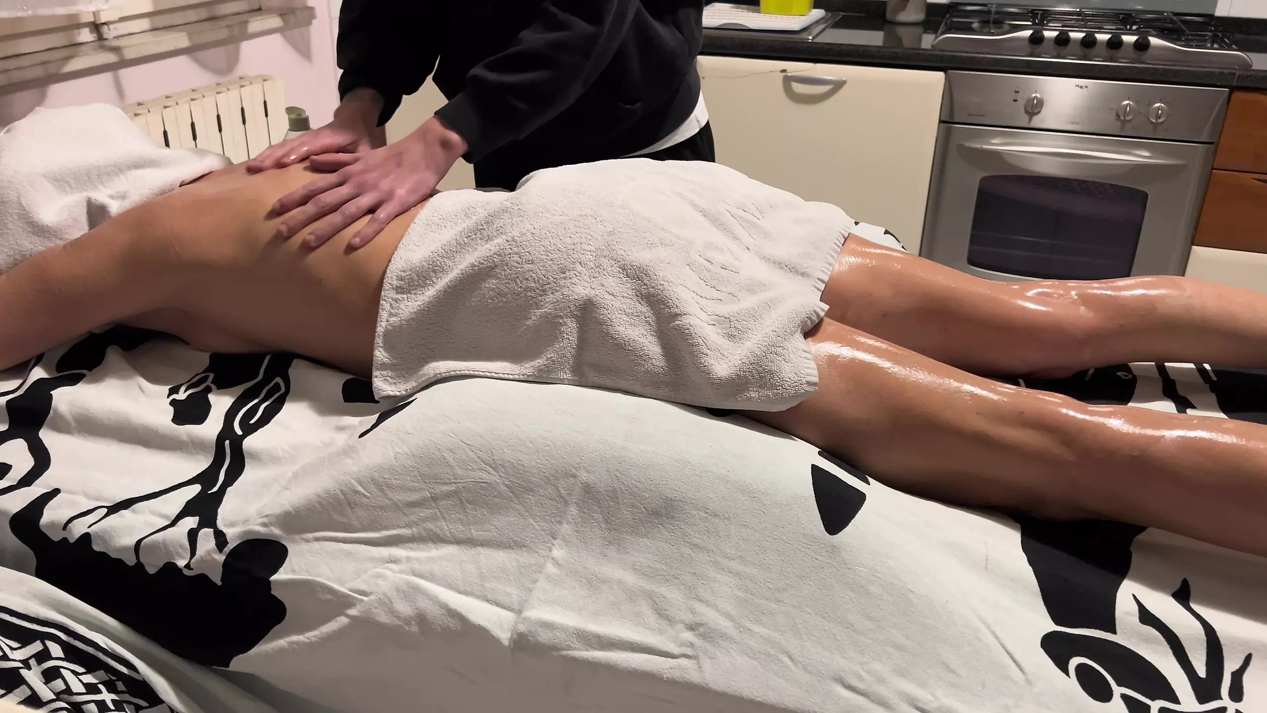 Oil Massage Master Knows How To Make Her Hard Italian Porn By Faphouse