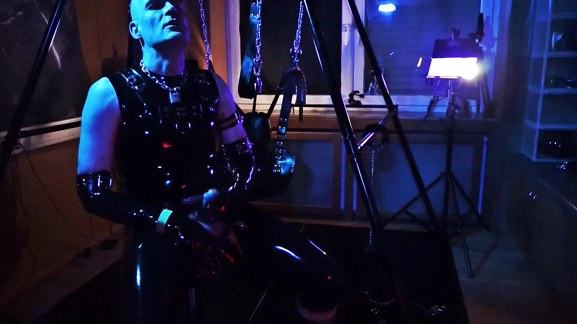 Pissing And Jerk Of In Horny Rubber Gay Porn Feat Rubberboy Xhamster 3891