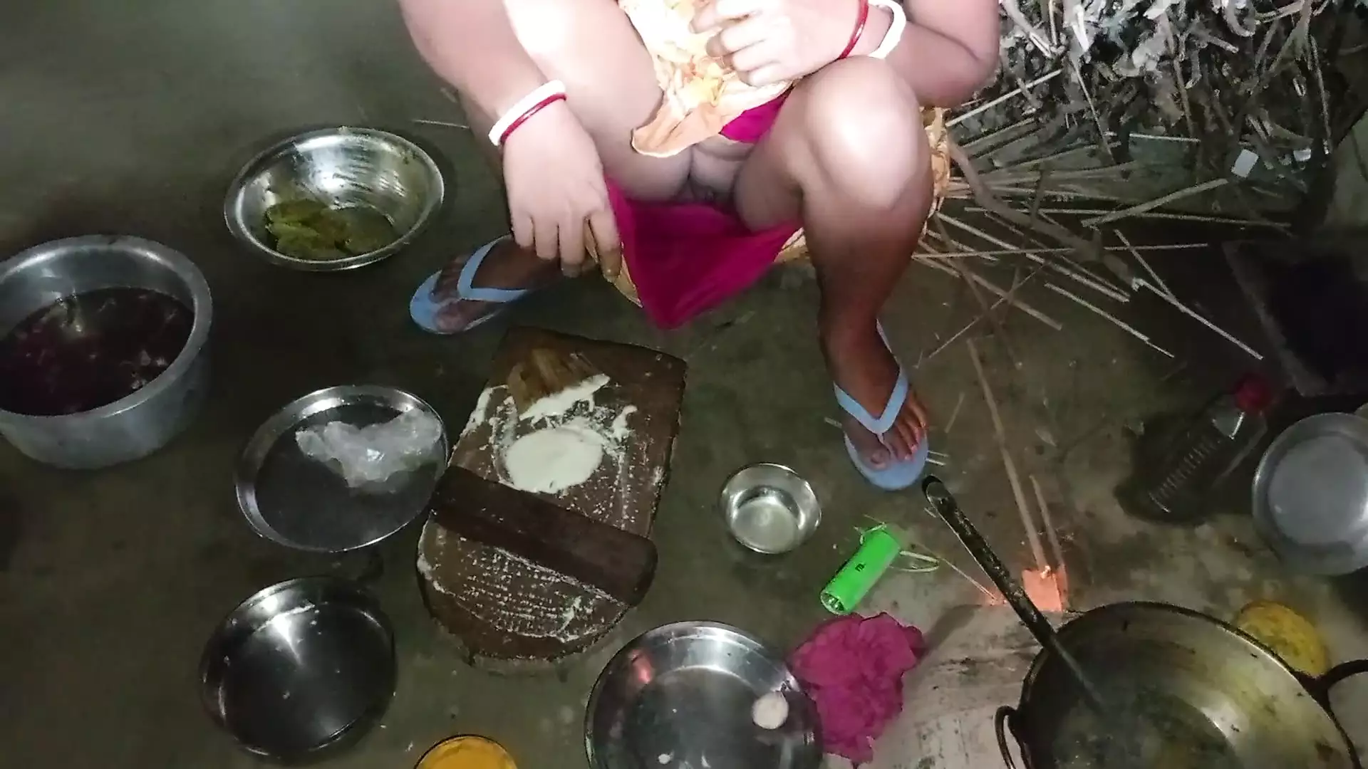 Orrisa Bhabhi Pee In Forest Public Pissing Video Hidden Camera Porn 2998