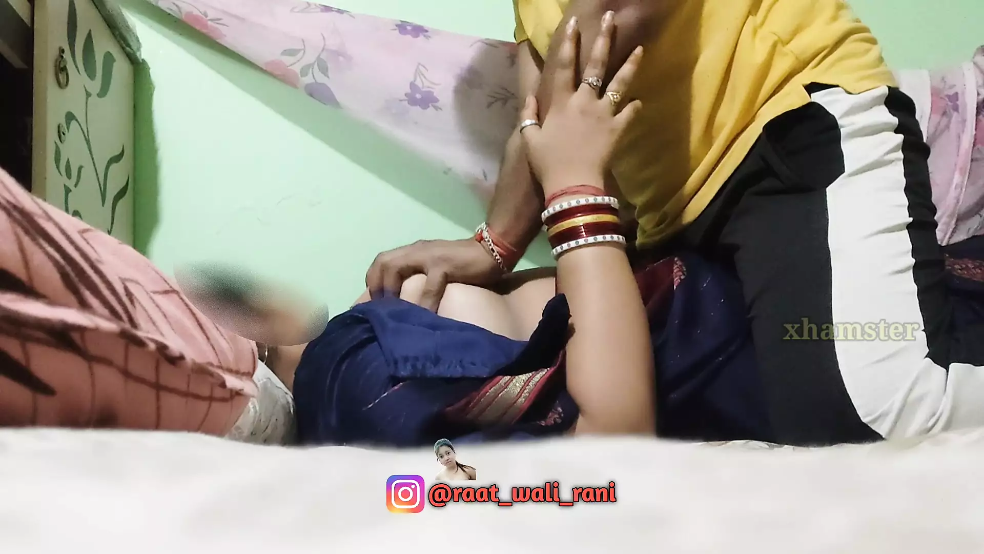 भारतीय लड़की प्रेमी के साथ सेक्स का आनंद ले रही है प्रेमी के साथ पहला सेक्स प्रेमी के साथ घर
