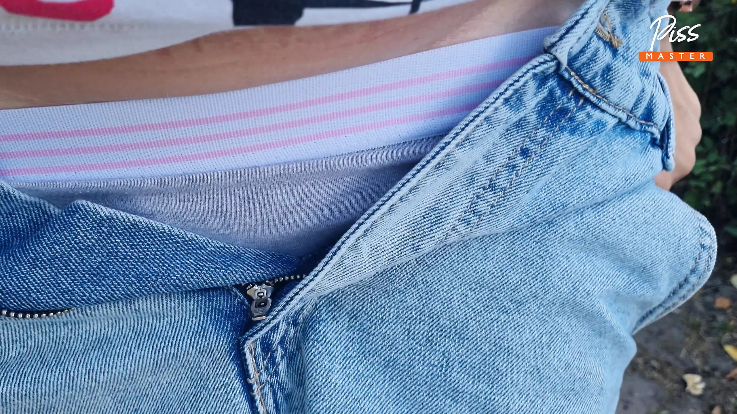 超级撒尿汇编。金雨。女主调教撒尿。第 815 集 Xhamster