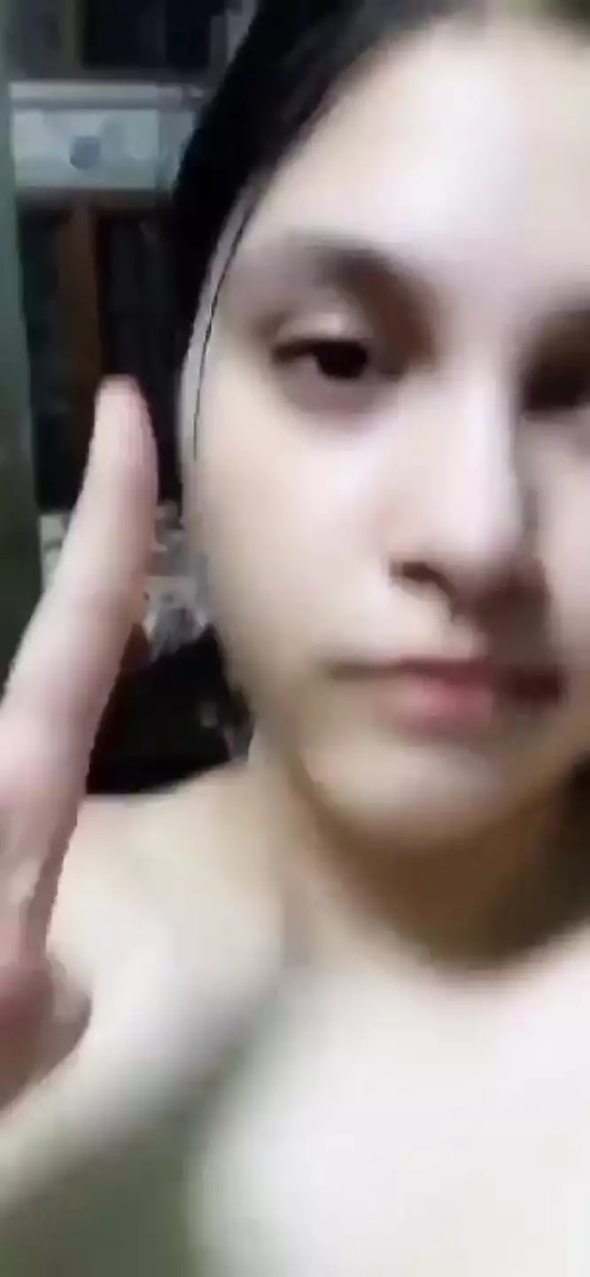 สาวสวยปากีสถานโชว์หุ่นและนม Xhamster