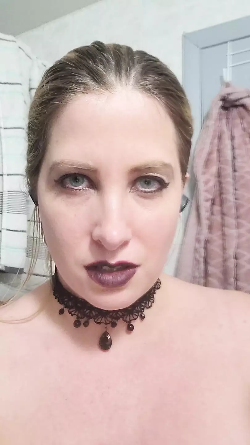 Gothic Meesteres Laat Je Haar Poesje Beffen Asmr Xhamster