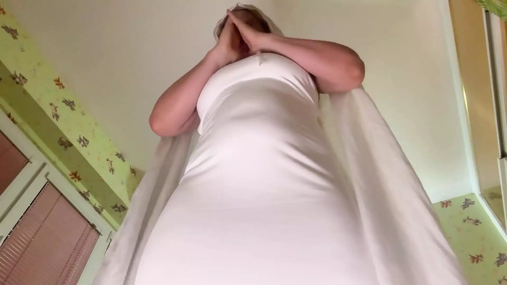 Comer y eructar fetiche, follada en el vientre, follada anal y leche enema | xHamster