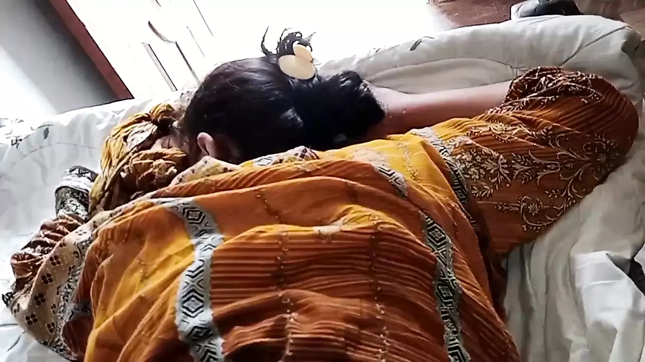 Desi Hot Indian Village Bhabhi Sexy Xxx Video Viral Mms Hardcore Porn Feat Farzanafaizan