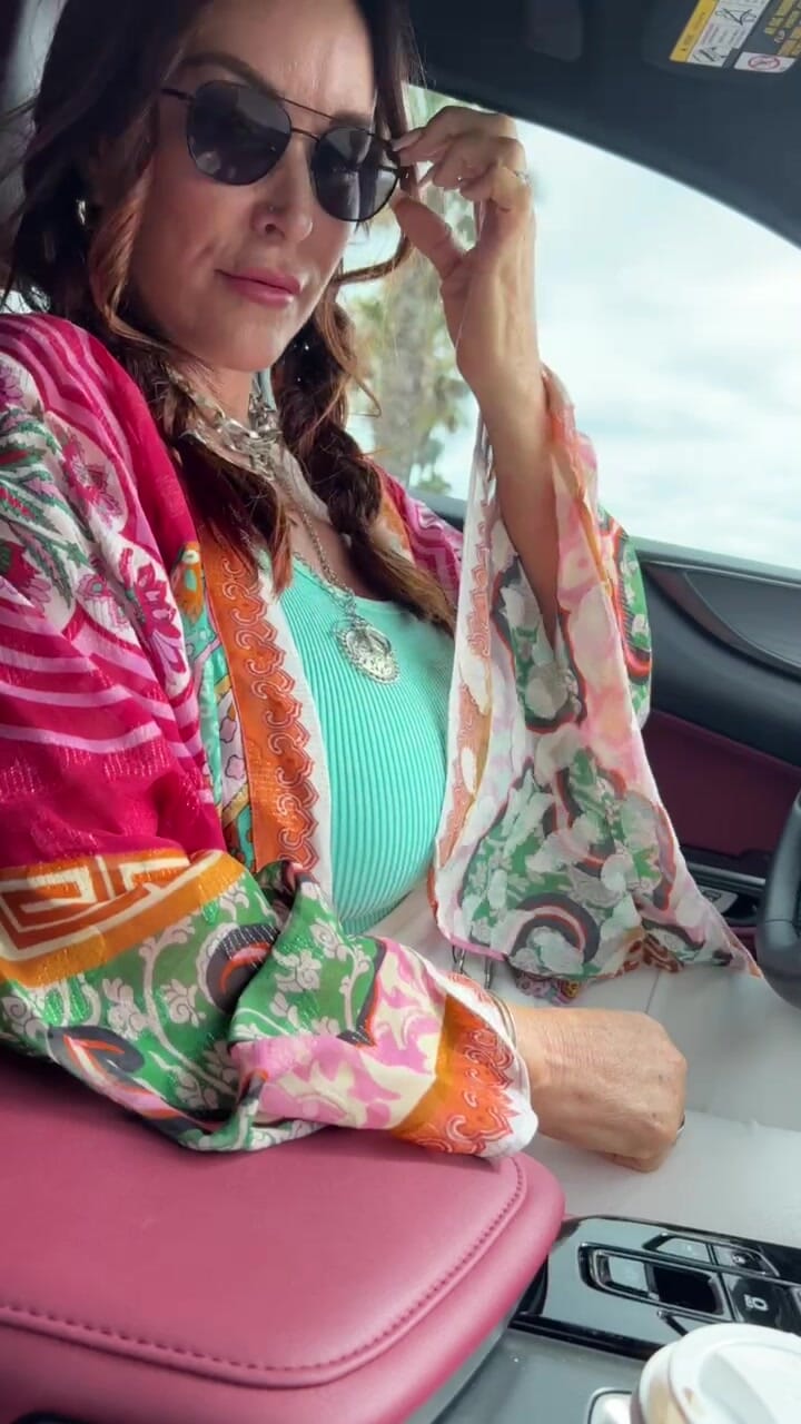 Rachel Steele Mostra Seus Peitões No Trânsito Xhamster