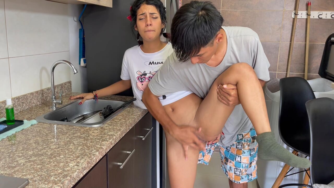 Meine Stiefschwester Ist Unsicher Bezüglich Ihrer Sexualität Ich Mache