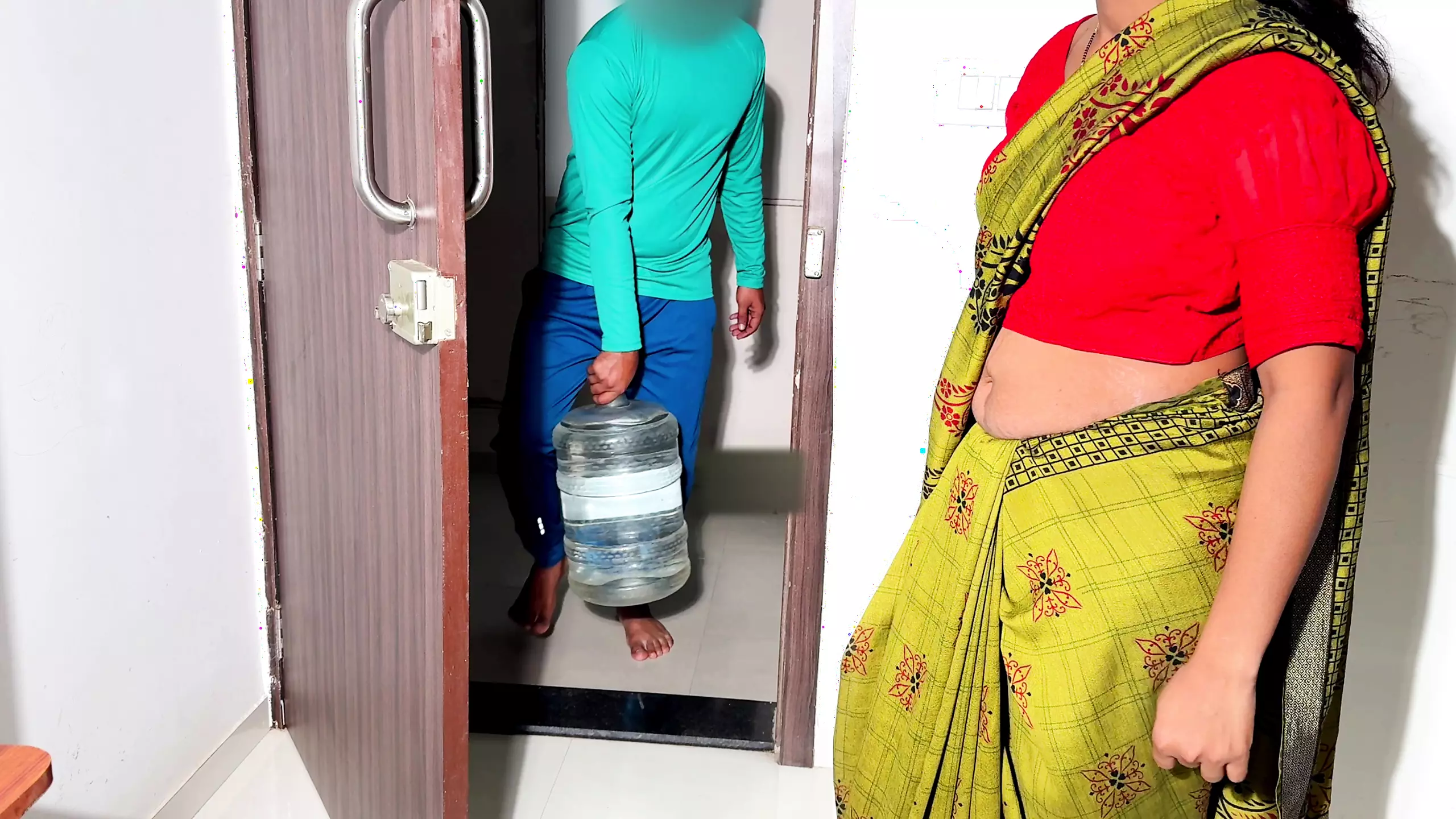 Komal Came To Give Water To The Water Supply At Home Lauda Had Not Been Found For Eight Days