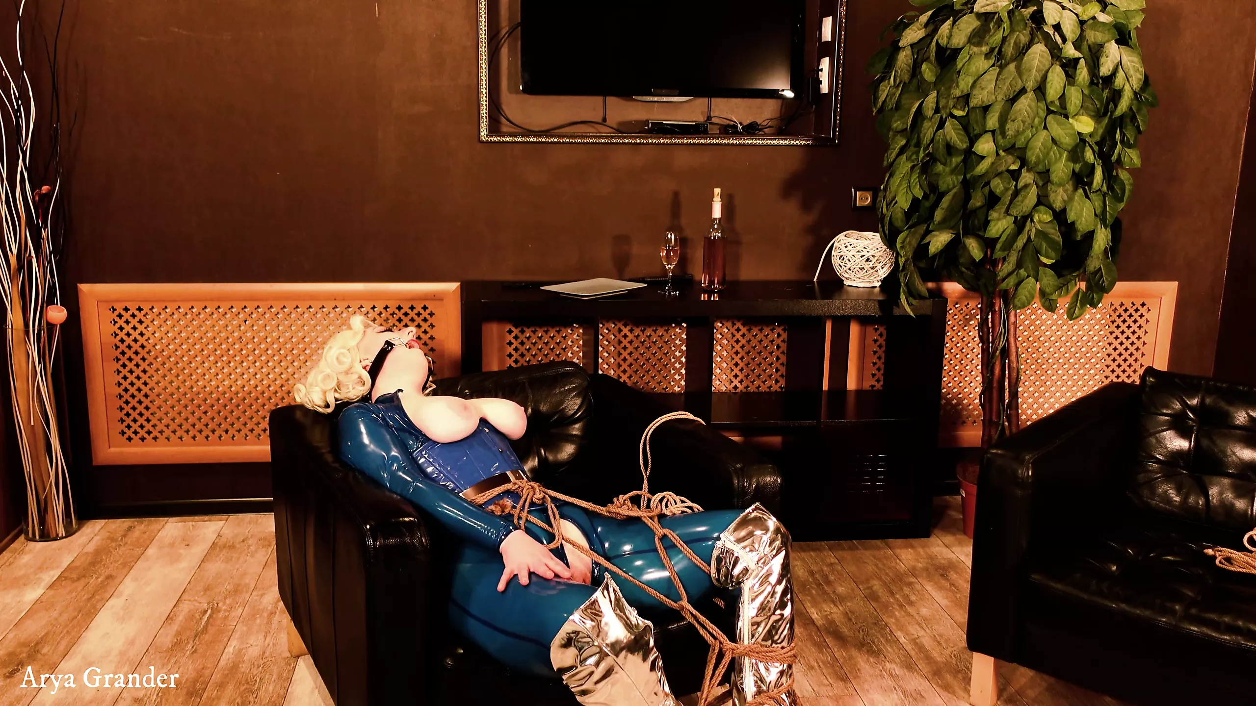 Kostenlose Femdom Shibari UHD 4K 2160p Porno-Videos von | xHamster