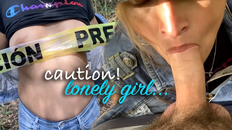 Attention Une Milf Solitaire Et Sexy Se Promène Dans Les Bois Endroit