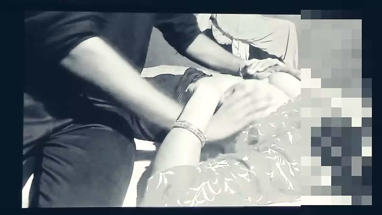 Une femme au foyer sexy baise avec son copain | xHamster