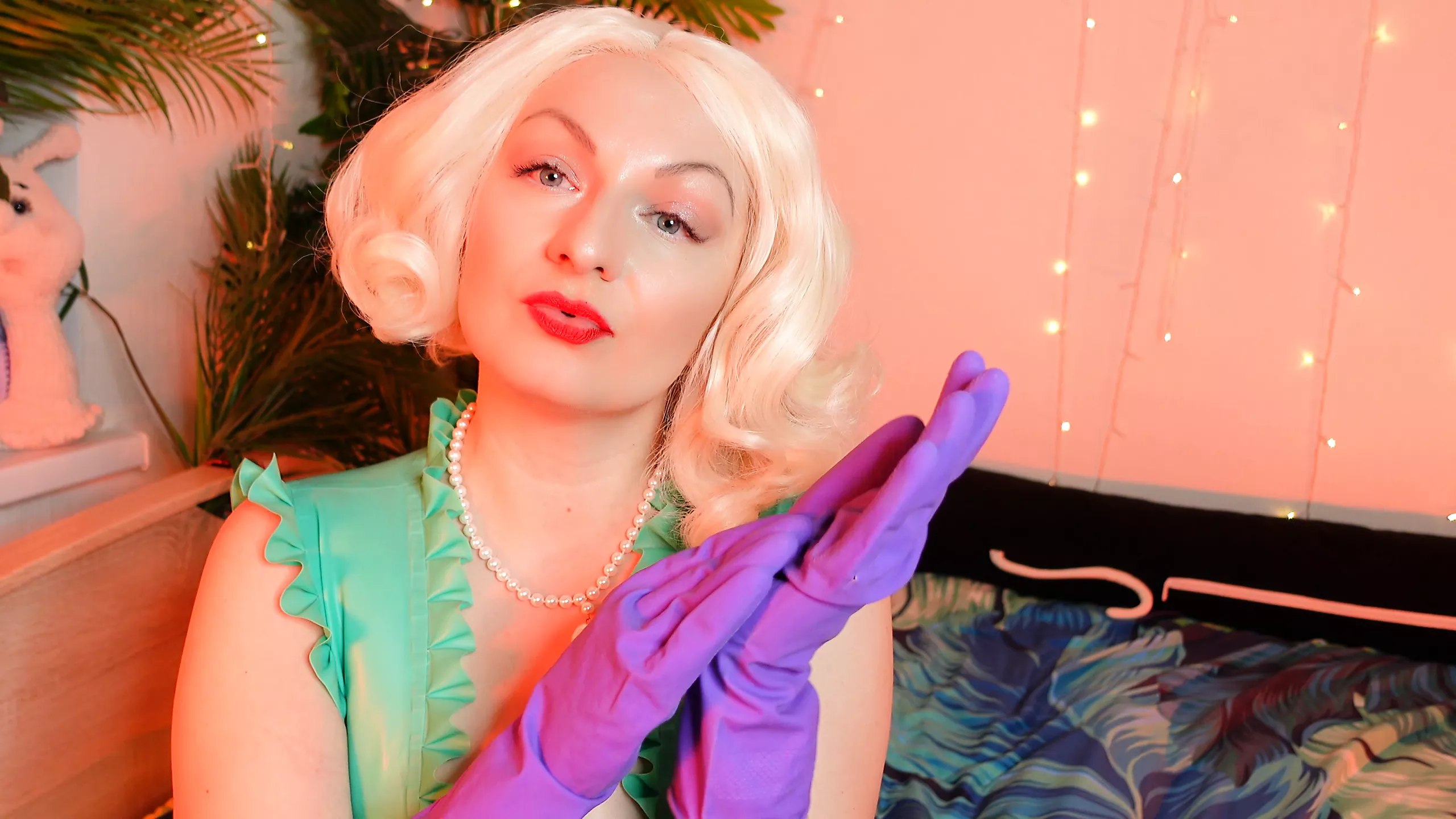Purple Asmr Gloves Video Free Fetish Clip Blonde Arya And Her Amazing Household Latex Gloves