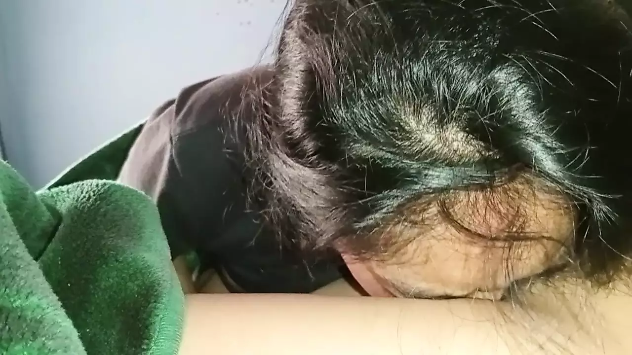 Mi Vecina Me Pide Un Favor A Cambio De Cogermela Xhamster