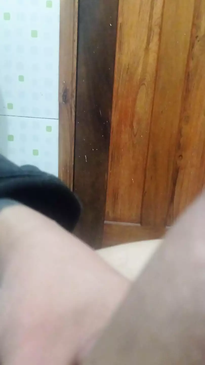 เย็ดกับของเล่นมากมายและนมและทางตูดมากมาย Xhamster 2581