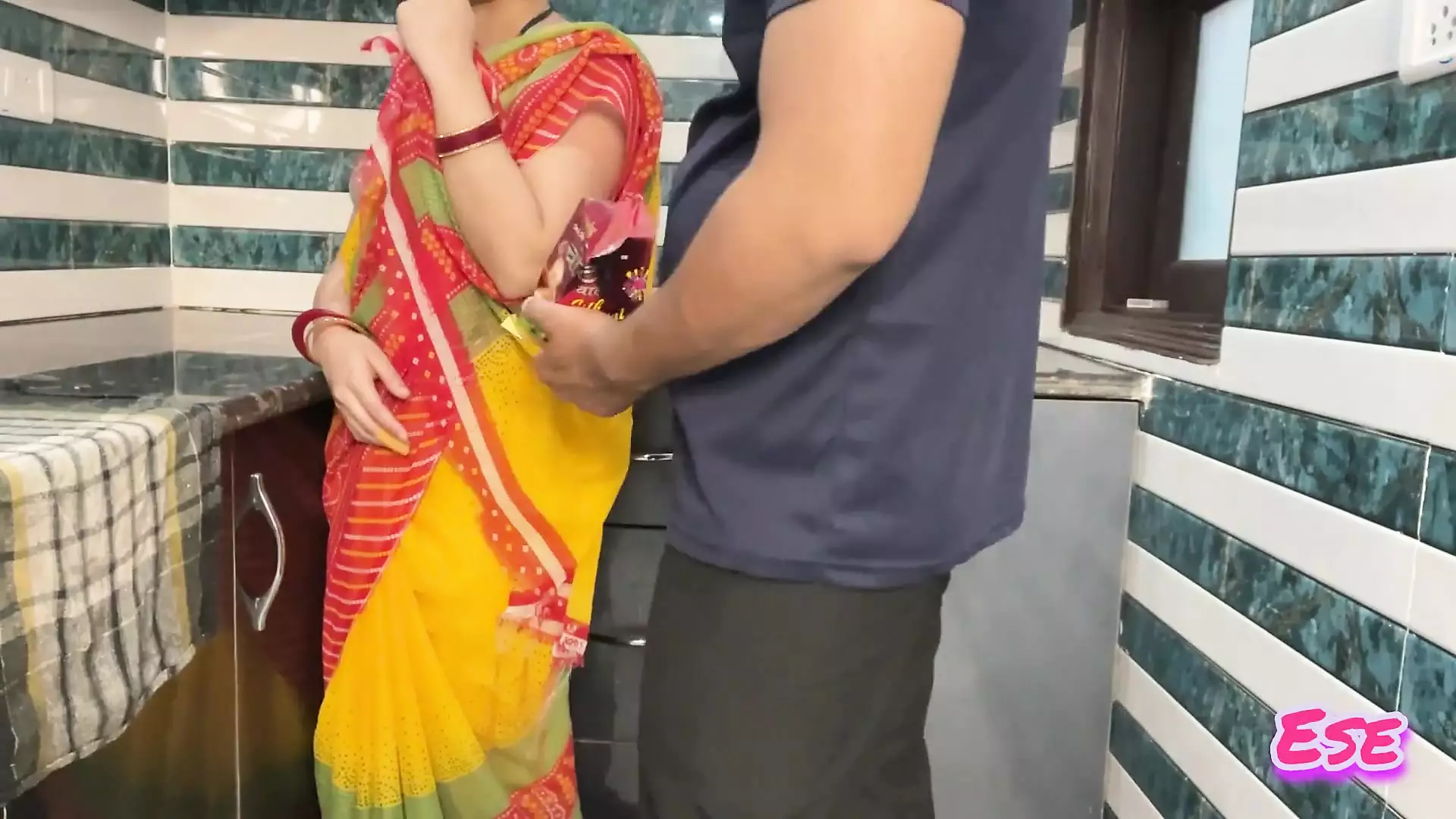 Aunty got Fucked in the Kitchen on Holi: Indian Body Paint Porn by FapHouse | xHamster