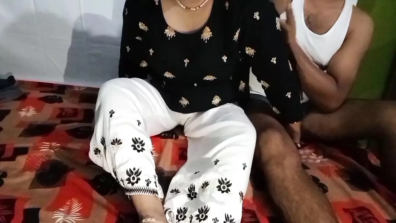 Desi Girl Having Sex with Her Boyfriend: Amateur Porn feat. Rahul by FapHouse | xHamster