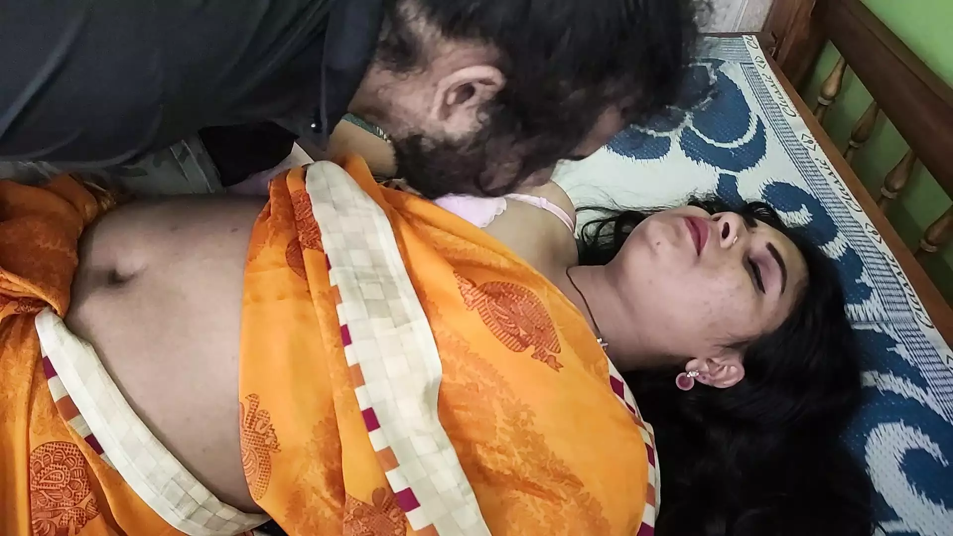 Saree And Bra Pussy Lick Romance By Vaishnavy And Sharun Raj Mallu Hot