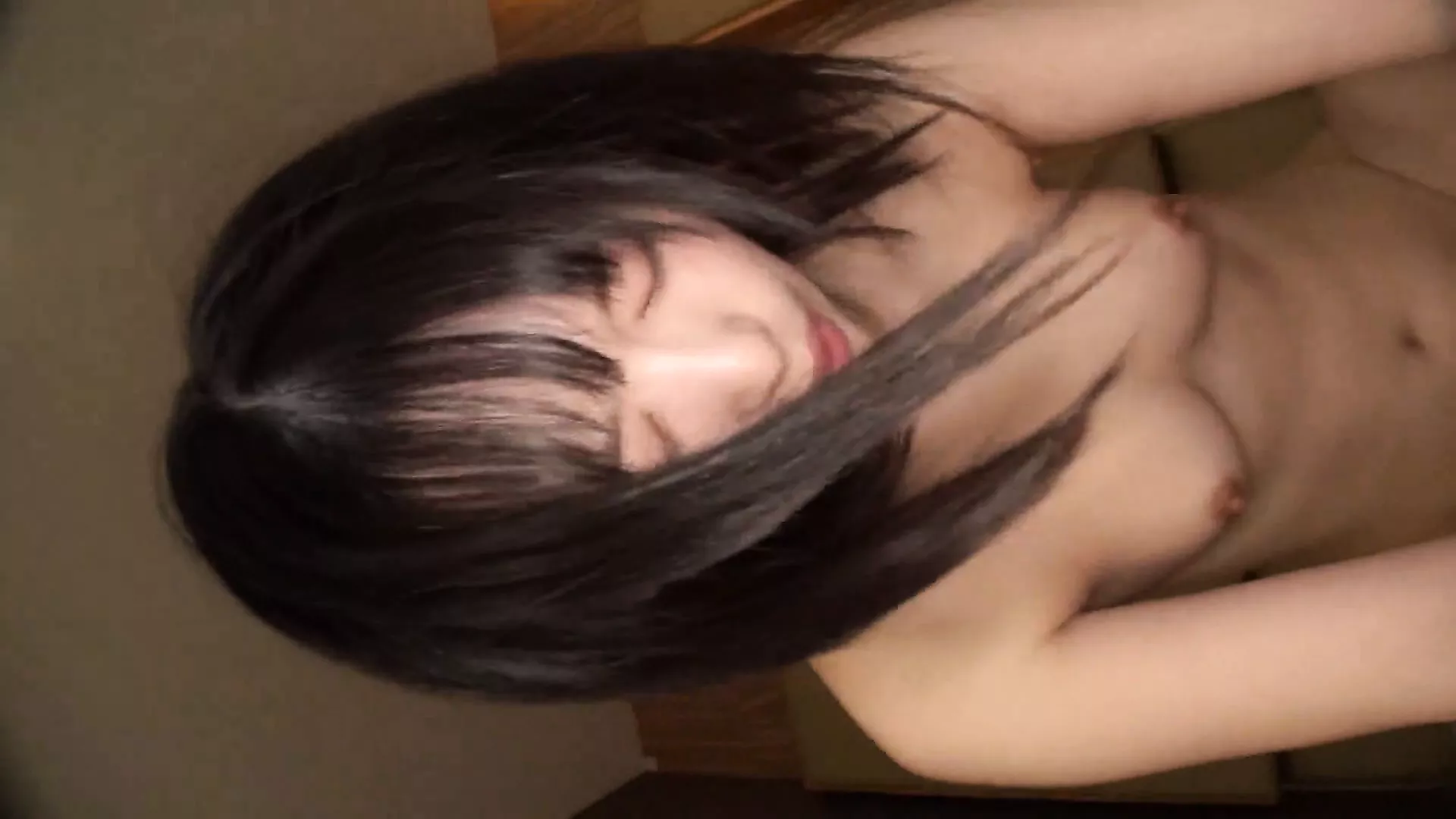 完璧で美しい巨乳を持つ女子高生の美琴ちゃんと中出しセックスエロ動画 Xhamster