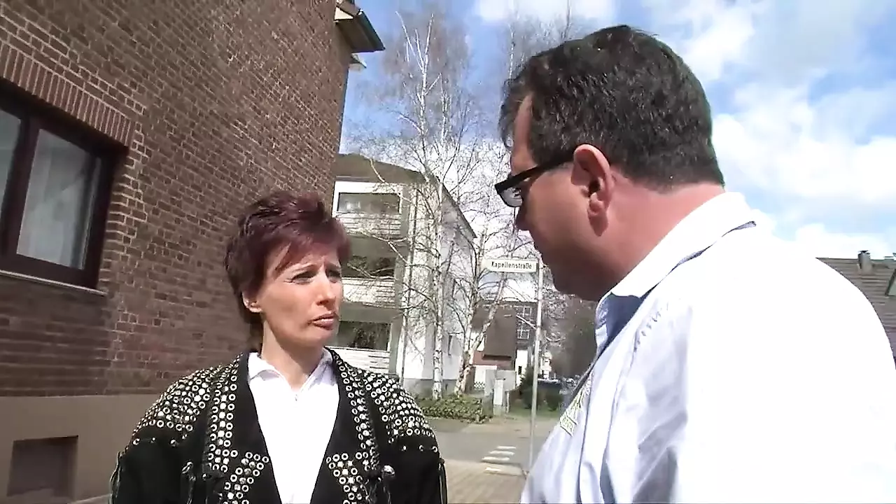 Une MILF aux cheveux roux se fait pénétrer par une grosse bite | xHamster