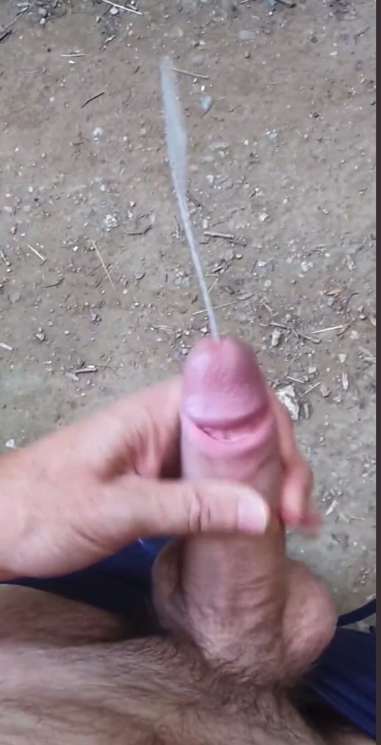 Me Jalo Mi Verga En Plena Vía Pública En Un Parque Hasta Sacarme Todo