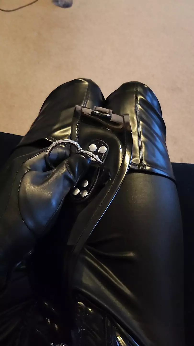 Leather Bdsm Tease British Shemale Uniform Solo Porn Xhamster