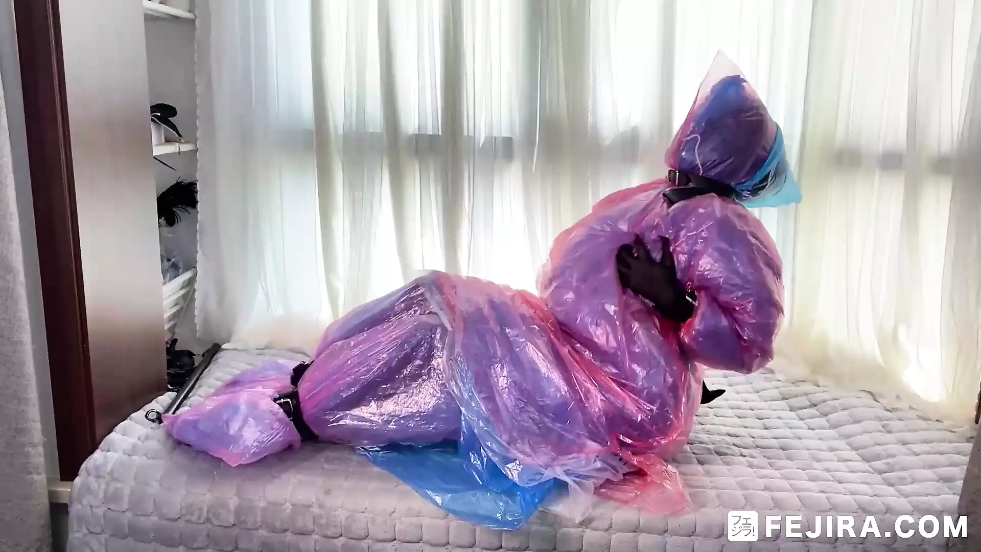 Fejira Com Orgasm With A Vibrator In A Heavy Duty Latex Suit Leather