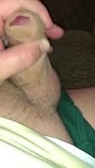 Chub joue avec sa belle bite | xHamster