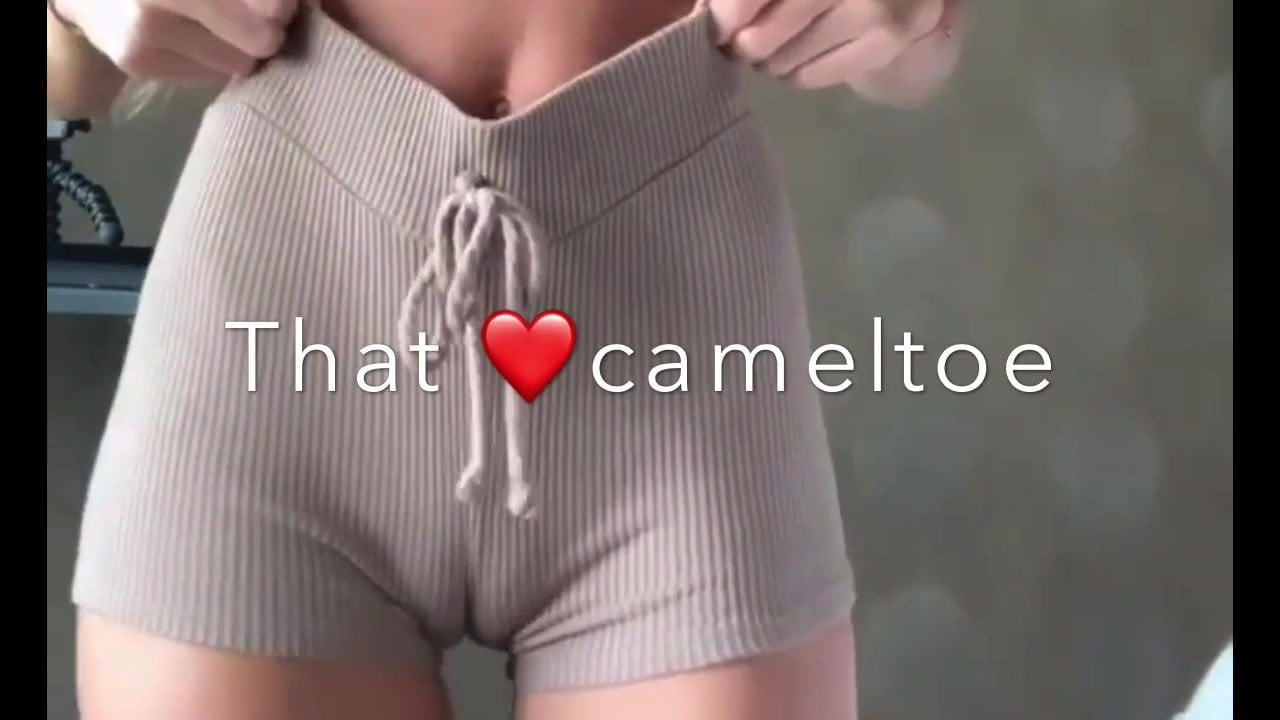 Cameltoe Thighgap Thigh Gap Tight Shorts Big Pussy Lips Mom Amateur Porn Xhamster