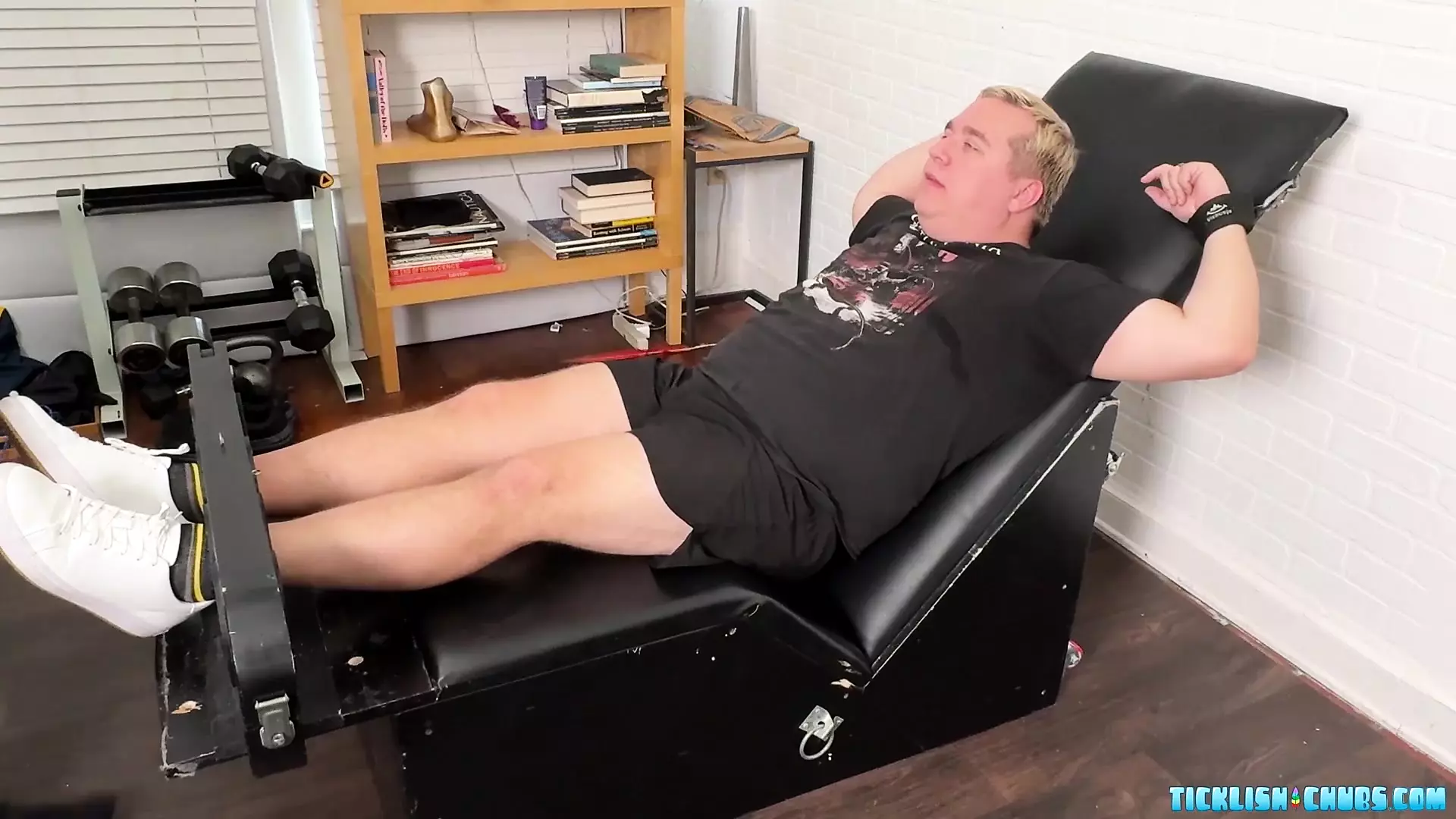 Molliger Diffy Neckt Und Kitzelt Dom Papi Matt Xhamster 7808