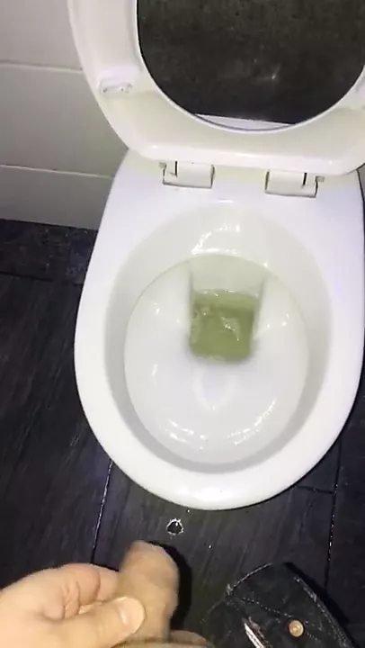 Pissen # 4 | xHamster