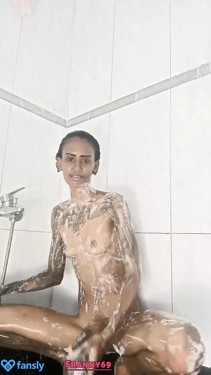 Meine seifige masturbation in der dusche | xHamster