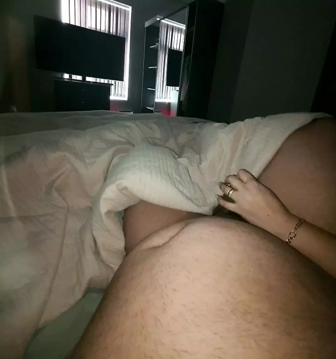 继母屏幕记录多少打手枪继子鸡巴 Xhamster