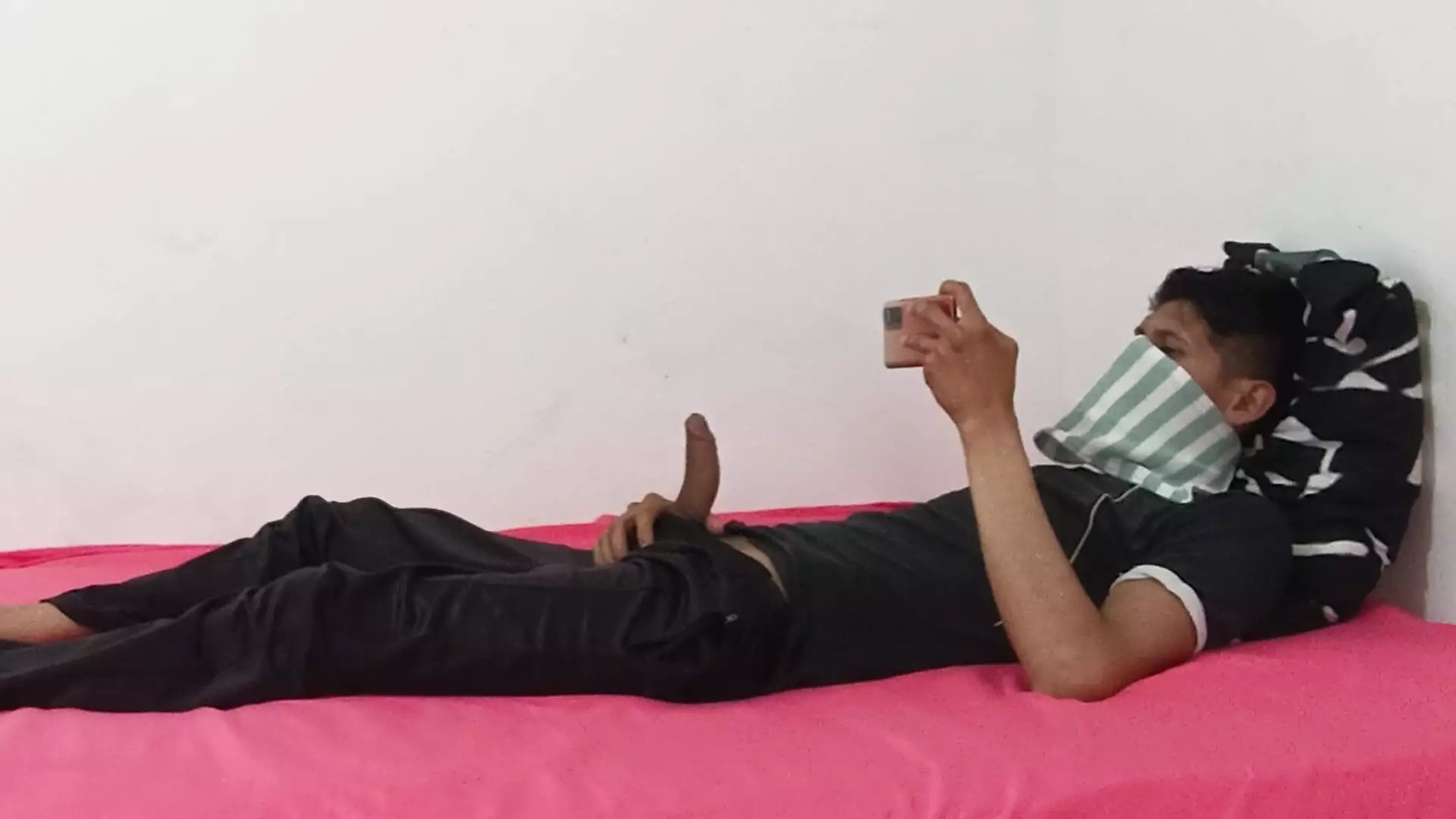 Truth Or Dare Stepbrothers Have Fun In A Sexual Way Giving Blowjobs