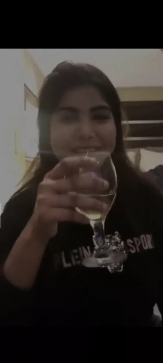 Ayesha Akram Paki Tiktoker Nackt Zeigt Ihre Möpse Xhamster 6699