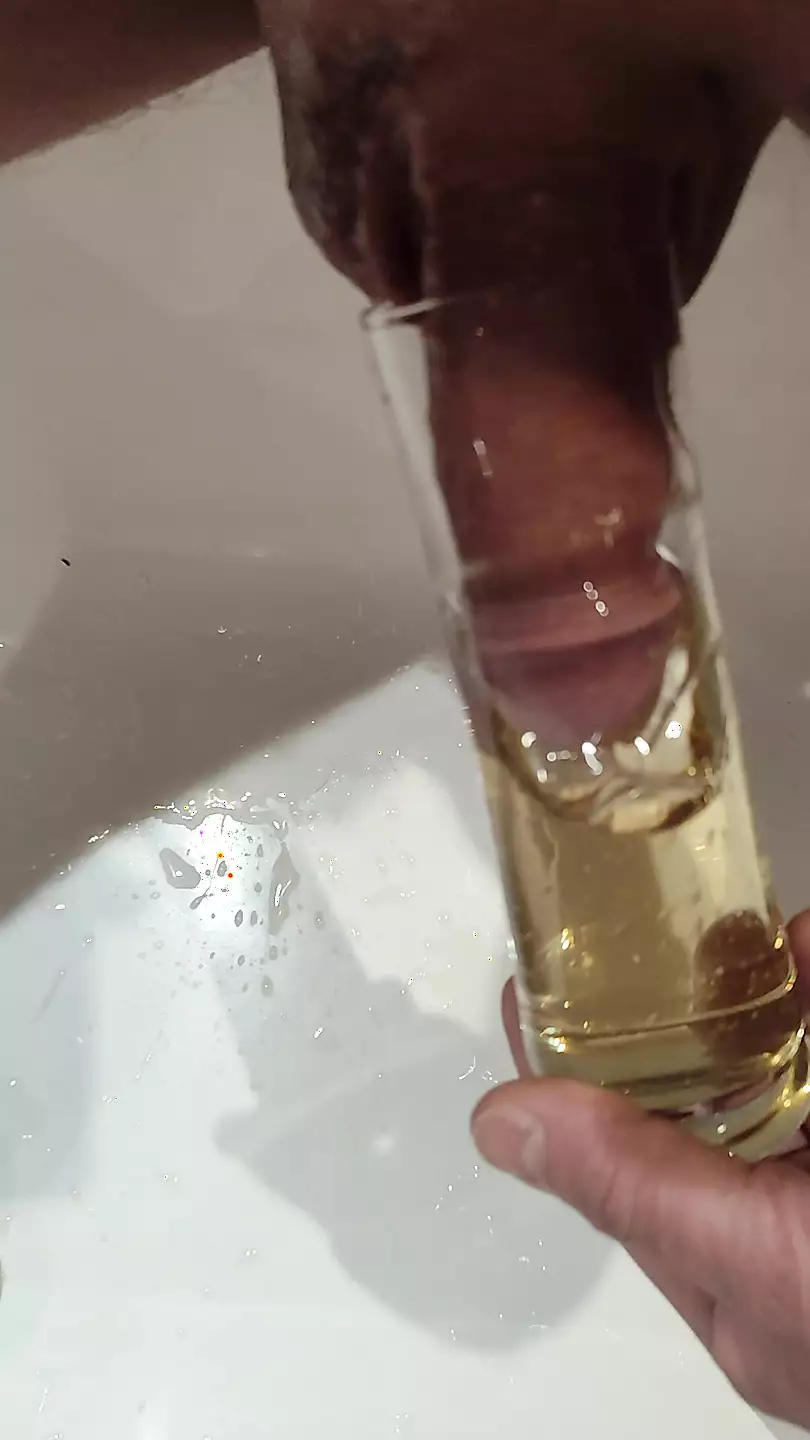 Vídeos Gay De Hombres Meando Gratis Xhamster
