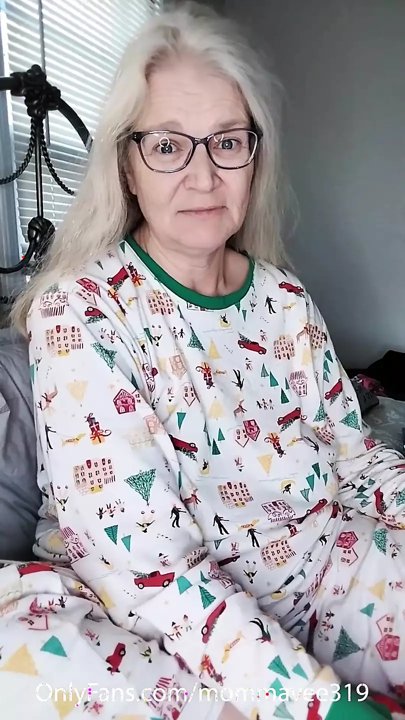 Momma Vee Porn Videos Sex Model Nudes Xhamster