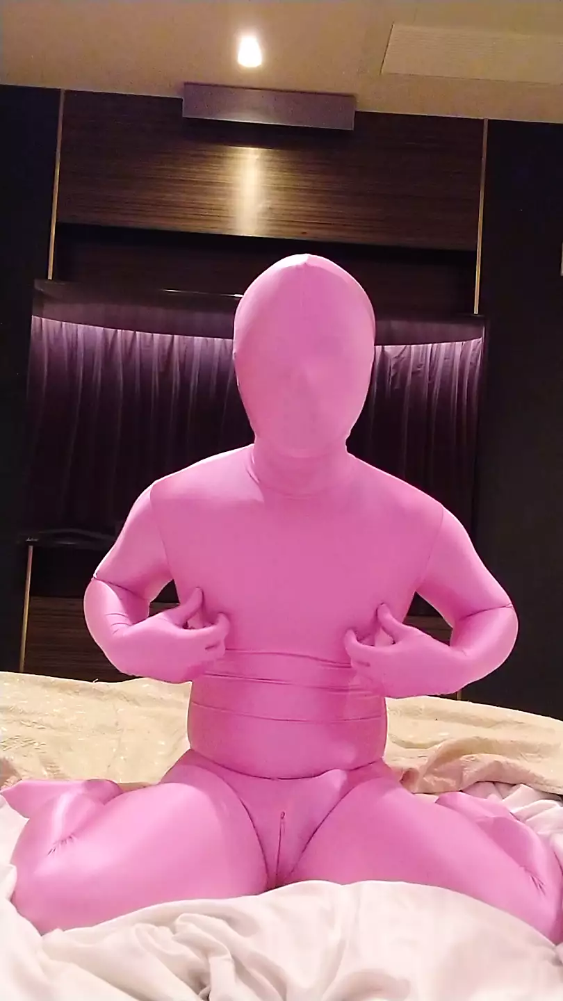 Ein Perverser Cross Dressing Junge Der Rosa Ganzkörperstrumpfhose Trägt Wechselt In