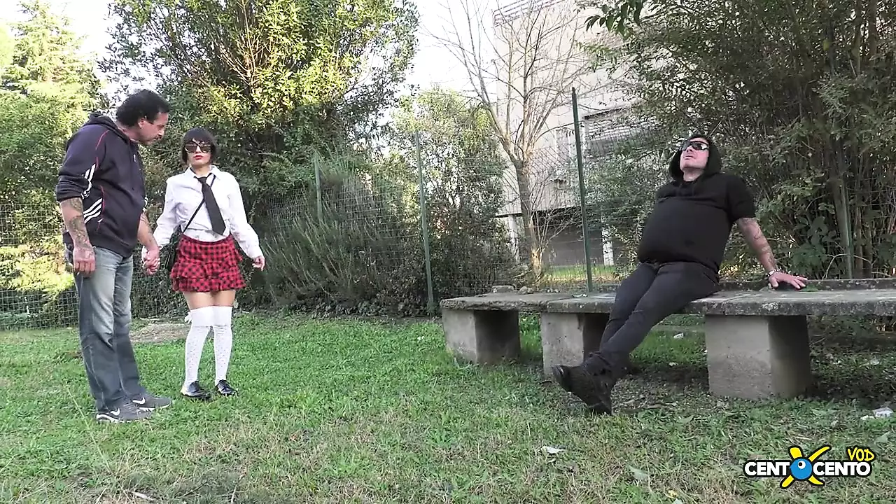 Le petit chaperon rouge et le gros loup, film complet centoxcento | xHamster