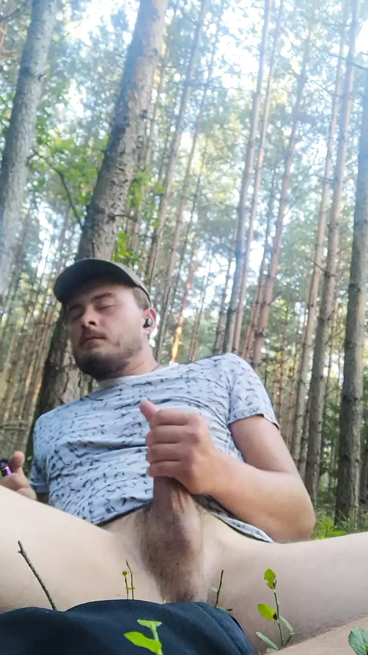Ich Spiele Mit Meinem Schwanz Im Wald Xhamster 4038