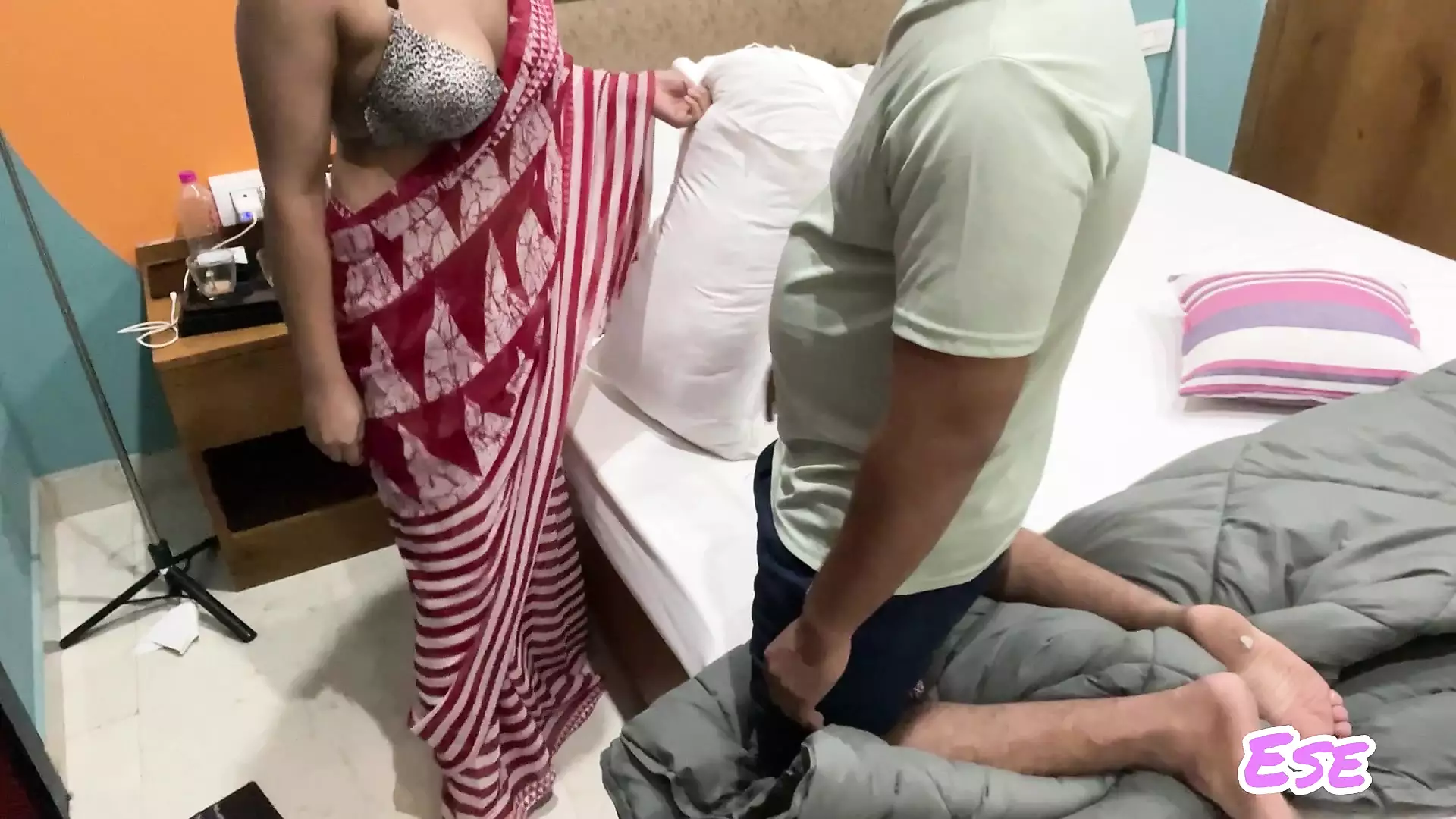 Hotel Maid Se Li Room Service Aur Jamkar Chudai Ki Indian In Hindi